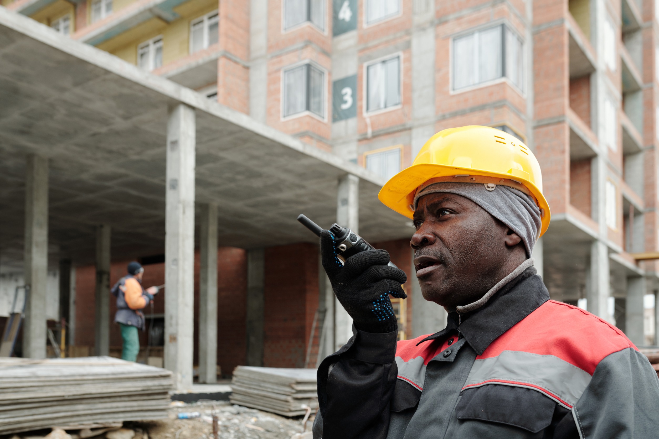 5 Benefits of Hiring Construction Site Security Guards - Blogs