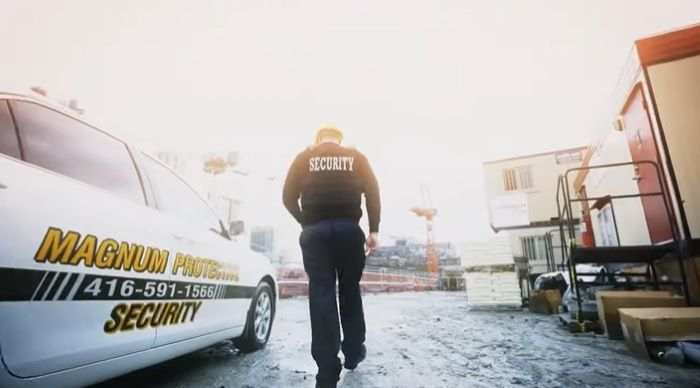 4 Benefits of Hiring a Mobile Security Patrol for Business